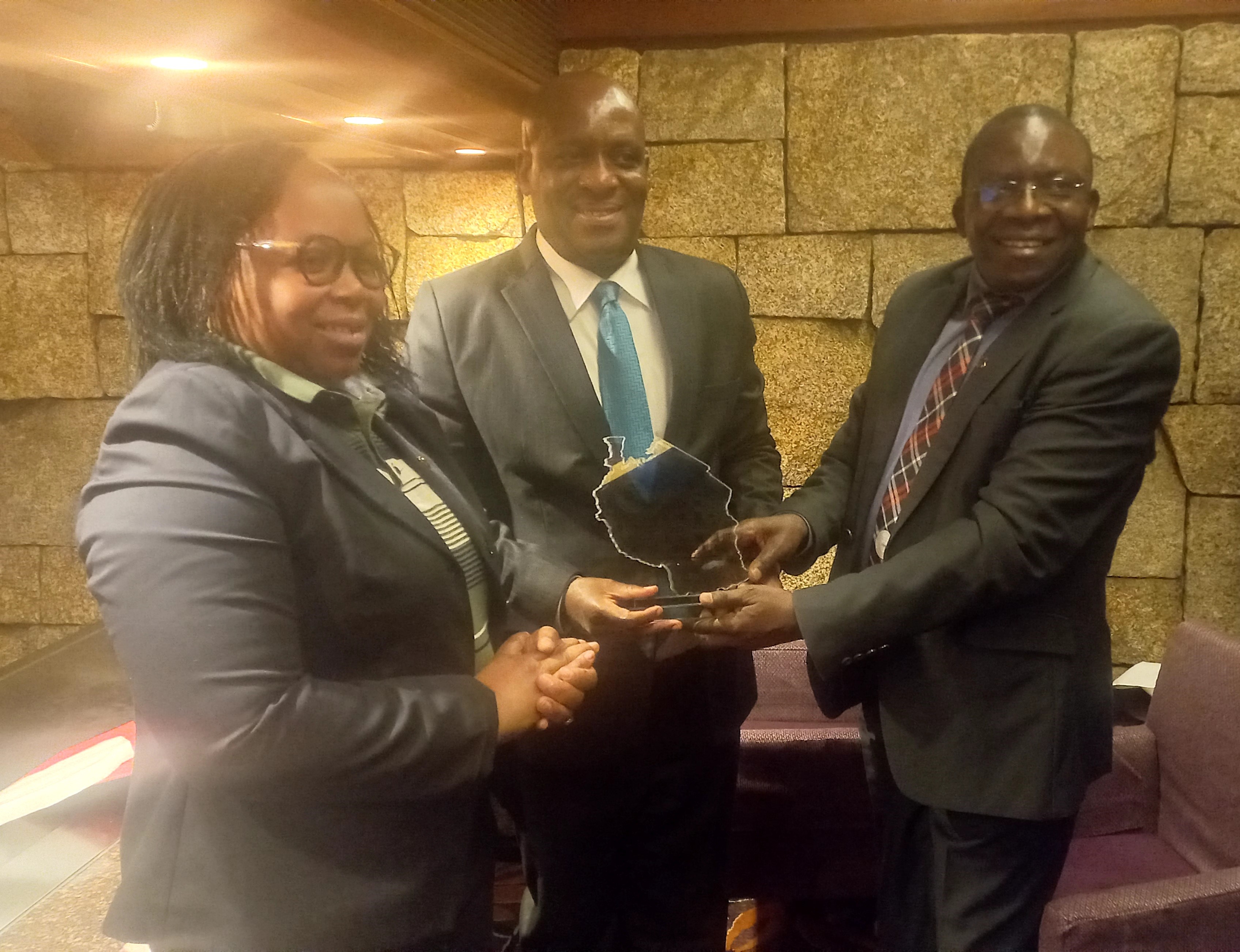 H.E. AMBASSADOR BARAKA LUVANDA WELCOMES DELEGATION FROM THE UNIVERSITY ...